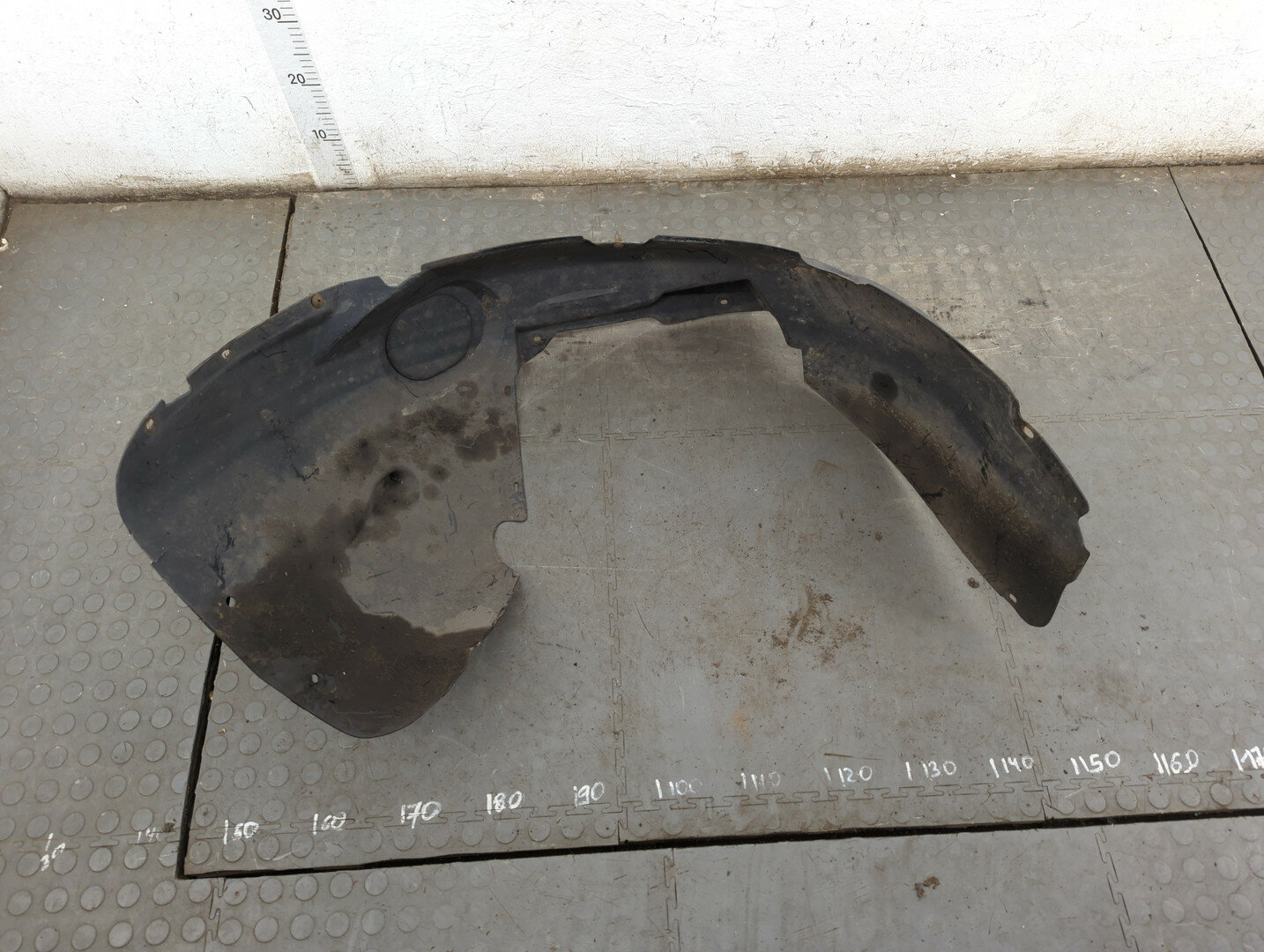 Защита арок (подкрылок) левая передняя Volkswagen Passat 5 Б/У