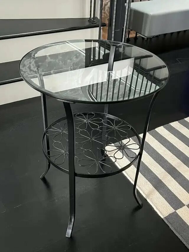 IKEA Журнальный стол, 48х48х61.5 см