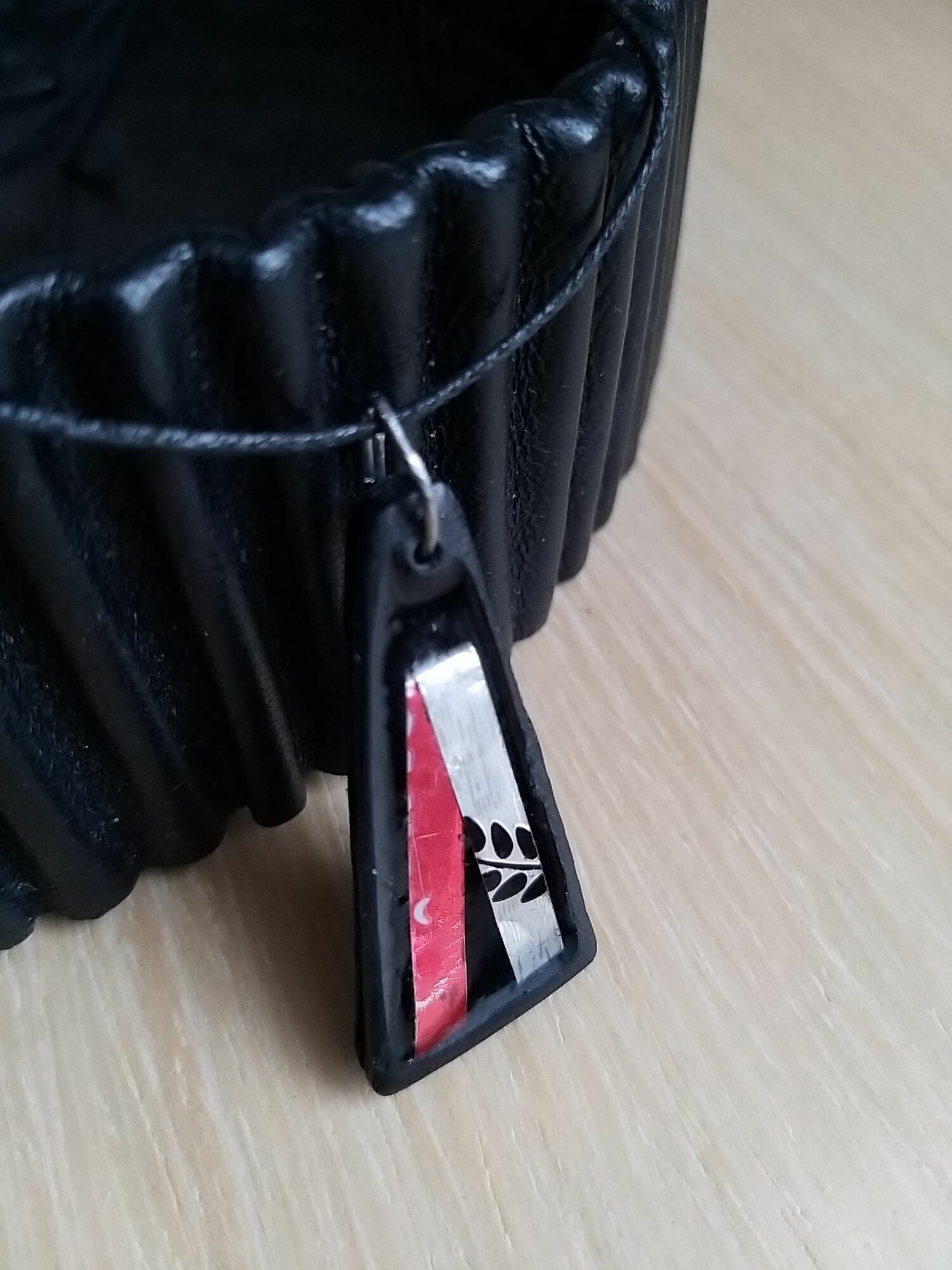 Подвеска, металл