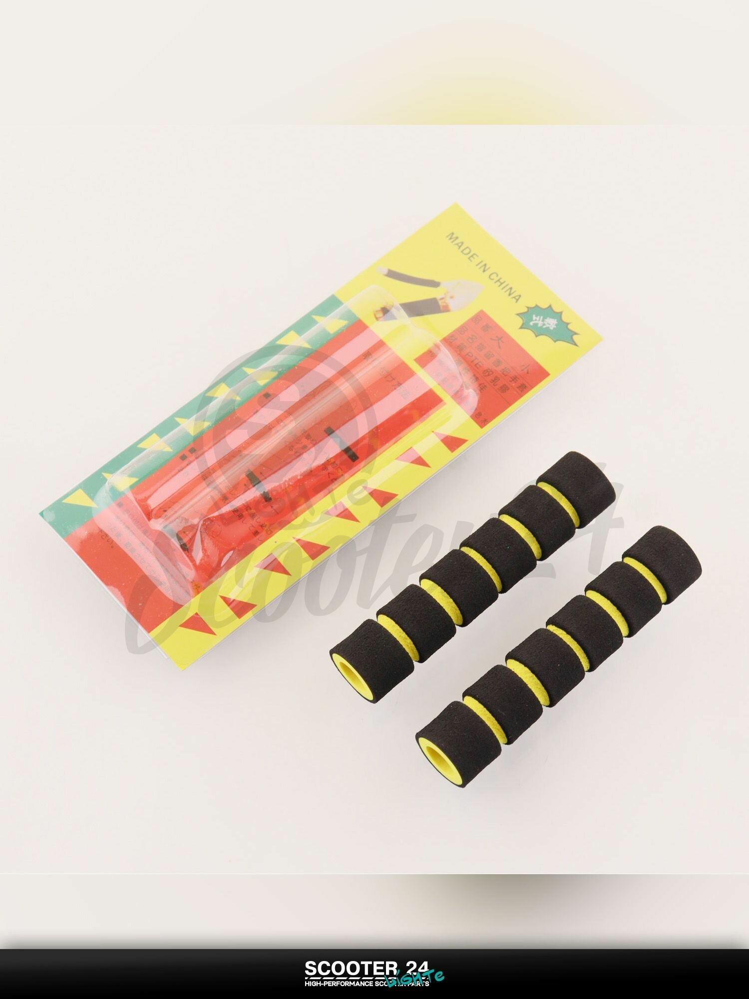 Грипсы универсальные для мототехники (накладки на рычаги руля) (поролон, желтые) "KOMATCU"