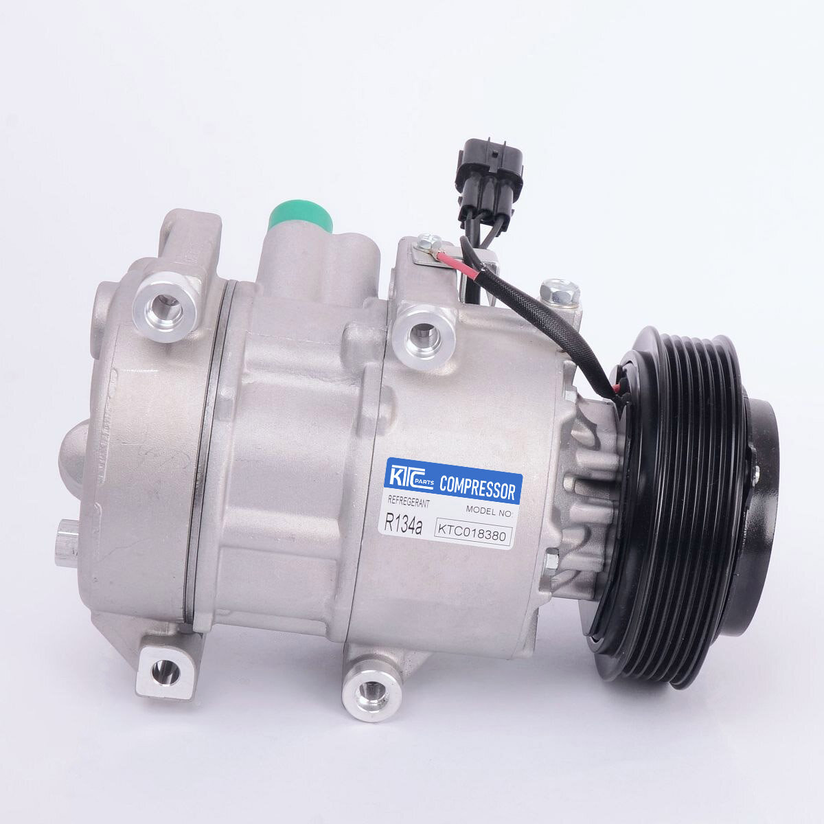 Компрессор Kia Sportage III (10-) 977012S500 6PK (018380)