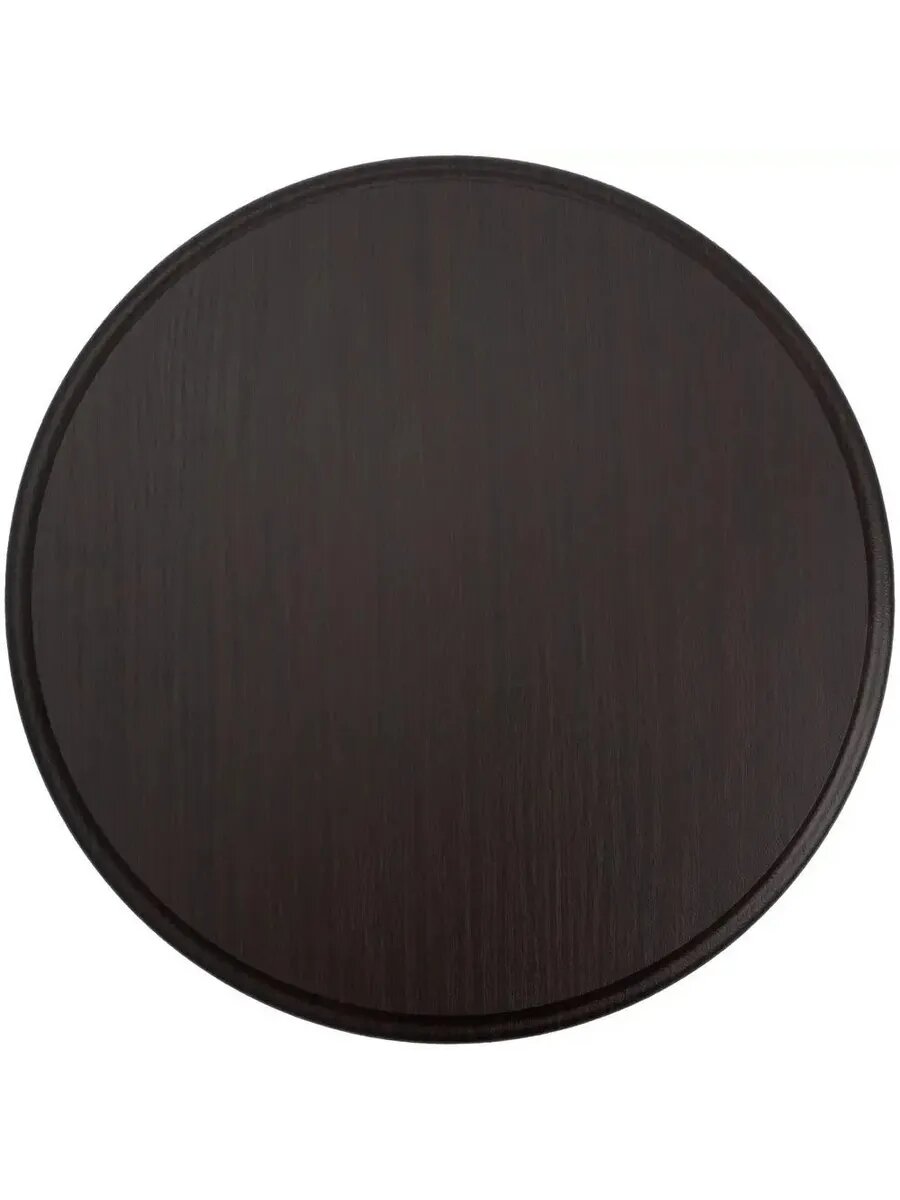 Круглая награда из дерева с золотым акцентом