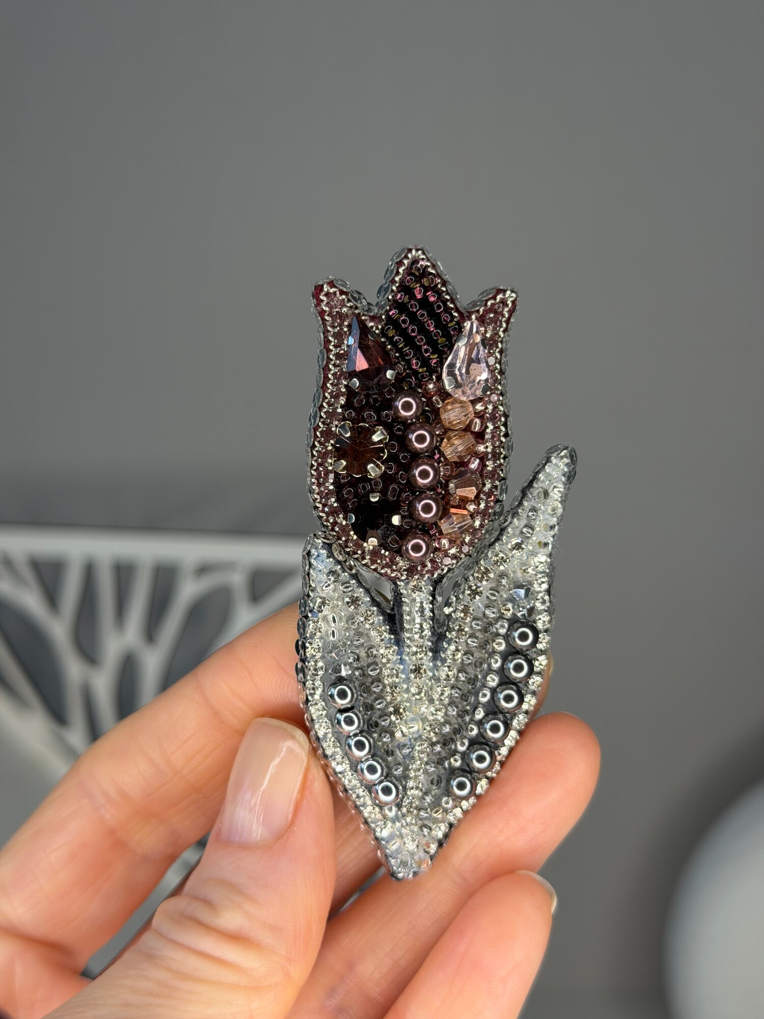 Брошь, стразы, кристалл