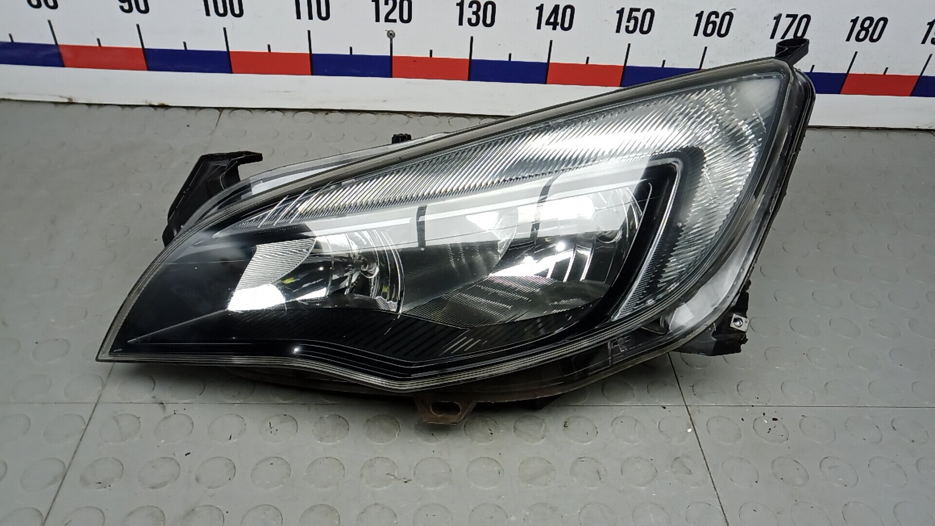 Фара левая OPEL ASTRA J