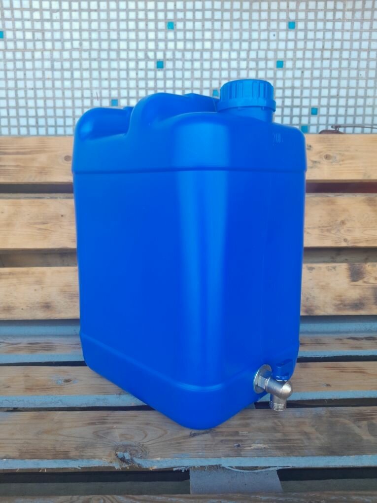 Канистра с краном (Польша)