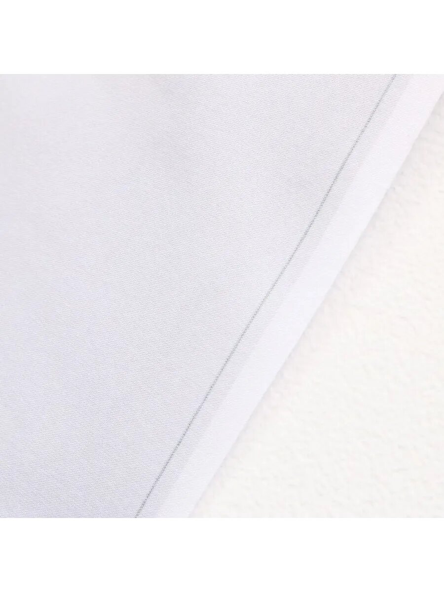 Яркий фотостенд с граффити и кирпичной стеной