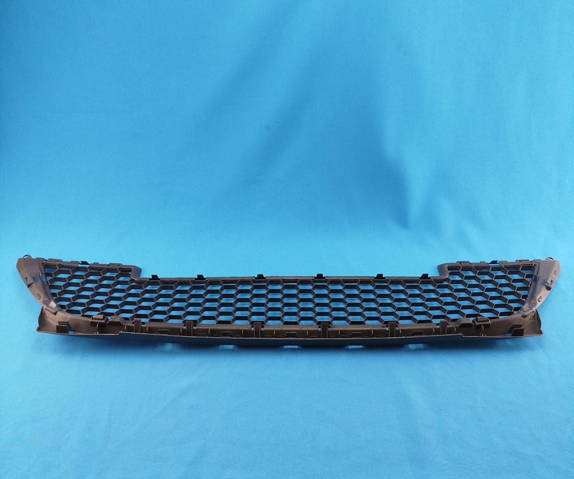 Решетка переднего бампера нижняя "ВАЗ" для а/м Ларгус