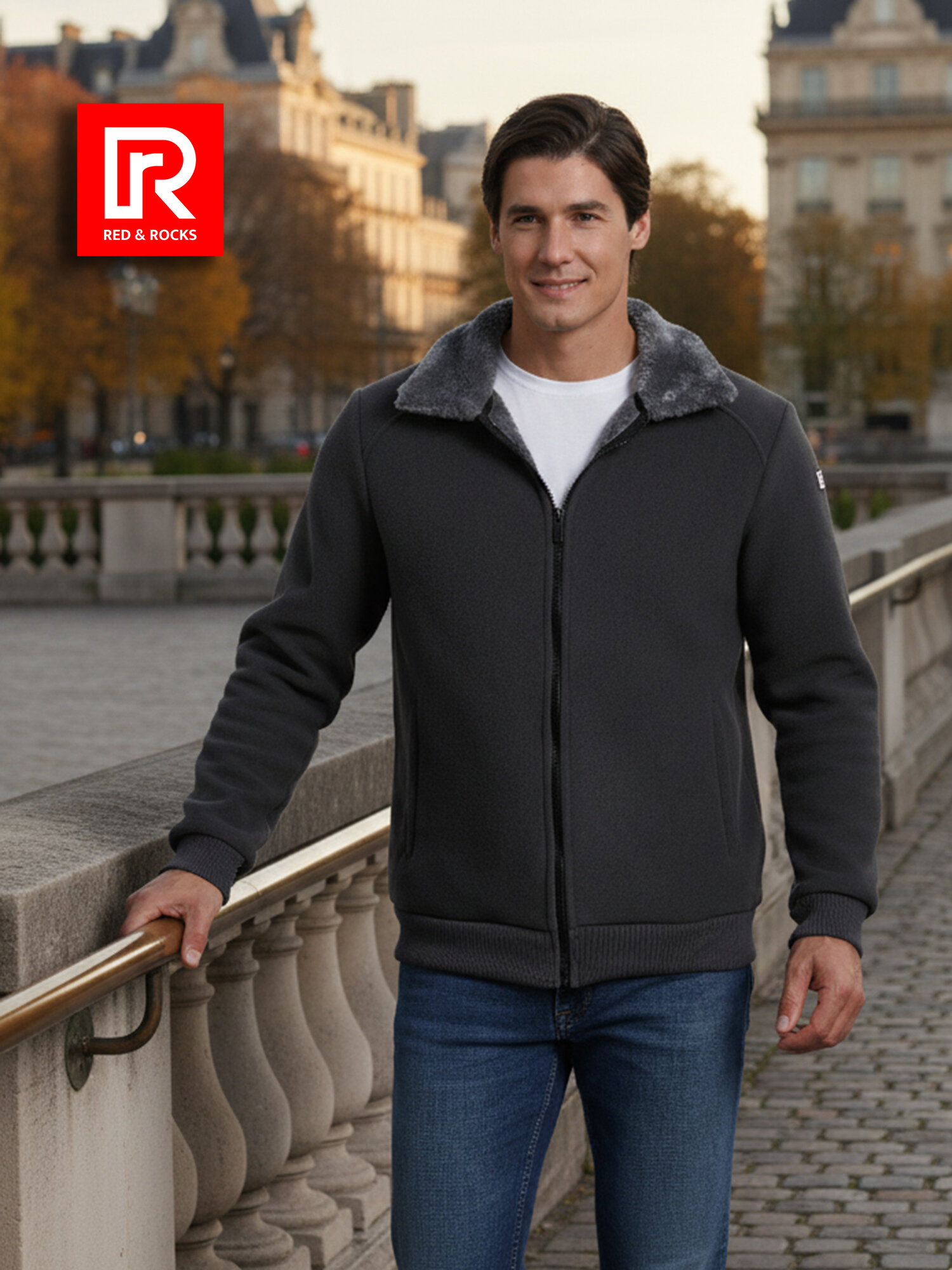 Толстовка спортивная