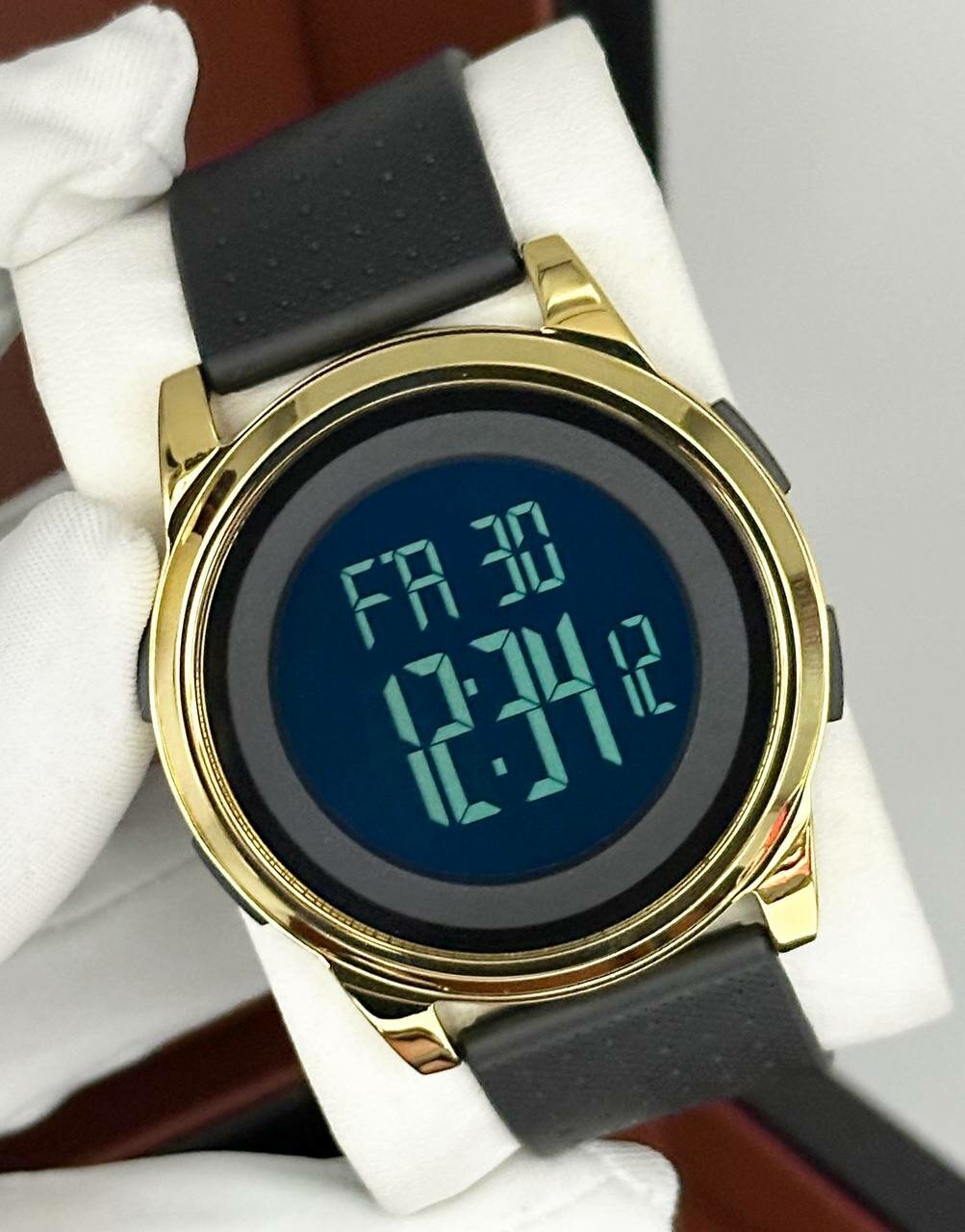 Наручные часы