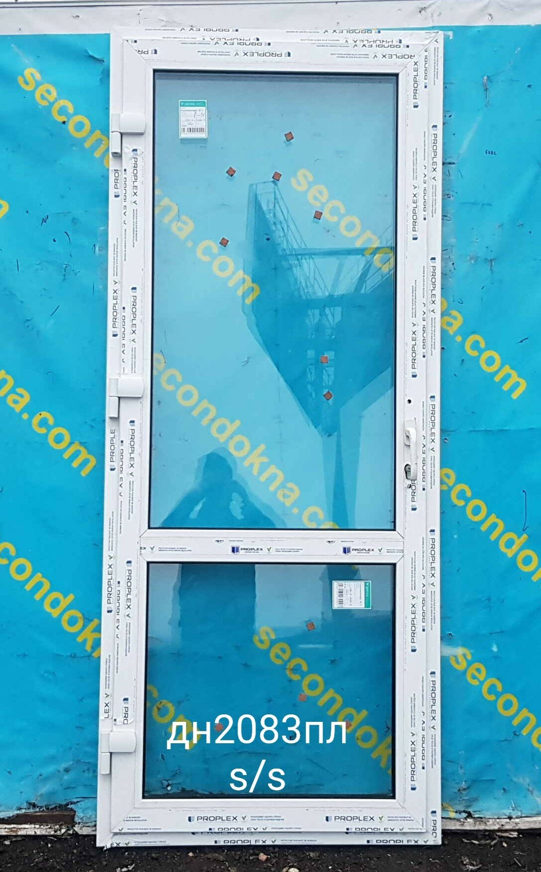 Дверь пластиковая входная (новая) 2000(в)х830(ш)