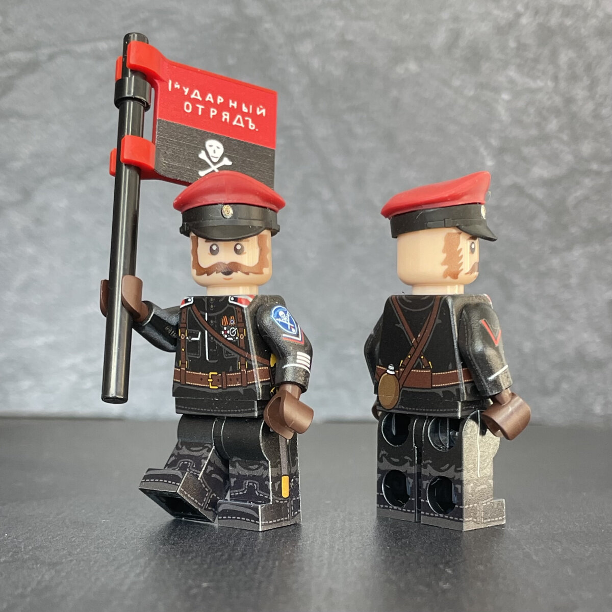 Минифигурка коллекционная совместимая с лего с эксклюзивным принтом Корниловец v2