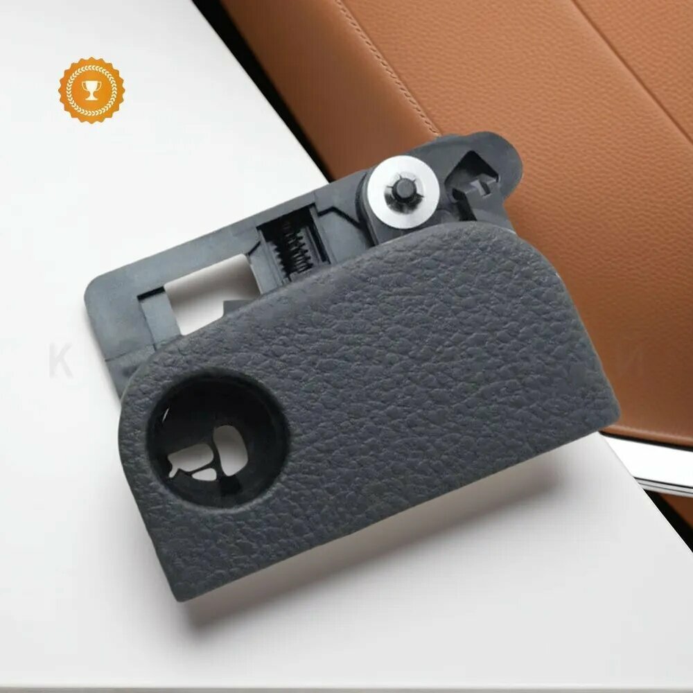 GM Новый Замок Крышки Бардачка 68630-Eq300 Для Nissan X-Trail T30 2003-2007