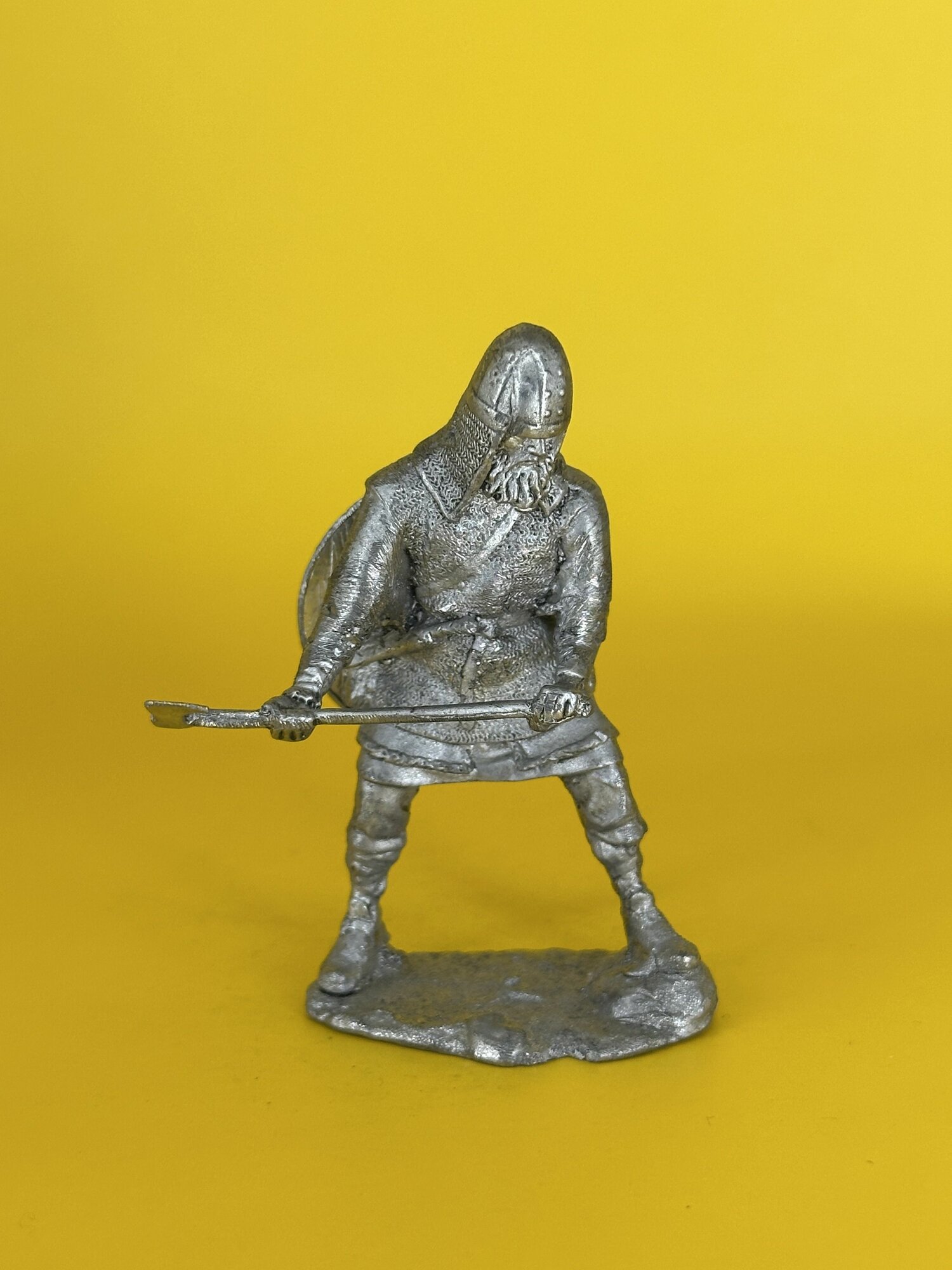 Коллекционный оловянный солдатик фигурка Варвары. Викинг в бою 8-10 вв. 6 см Масштаб 1/30