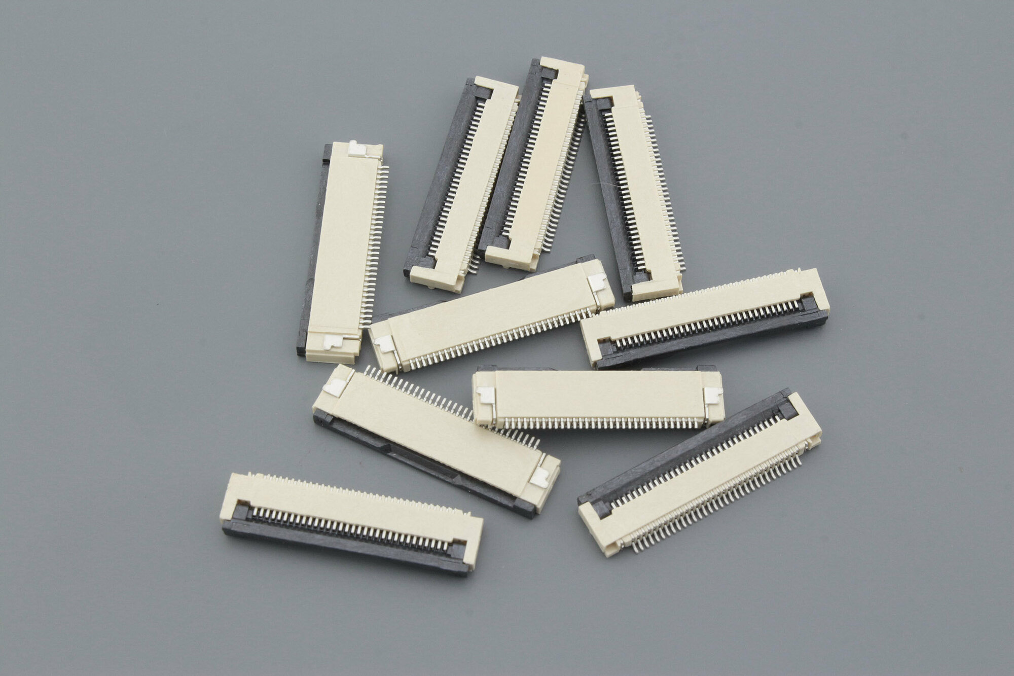 Разъем FPC Flip-Lock 0510-32RLGF 32 pin высота 1мм шаг 0,5мм 10 шт