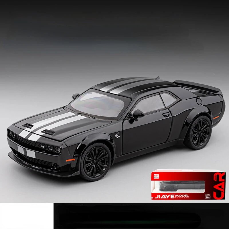 Модель автомобиля Dodge Challenger SRT Hellcat, черный, 1:24