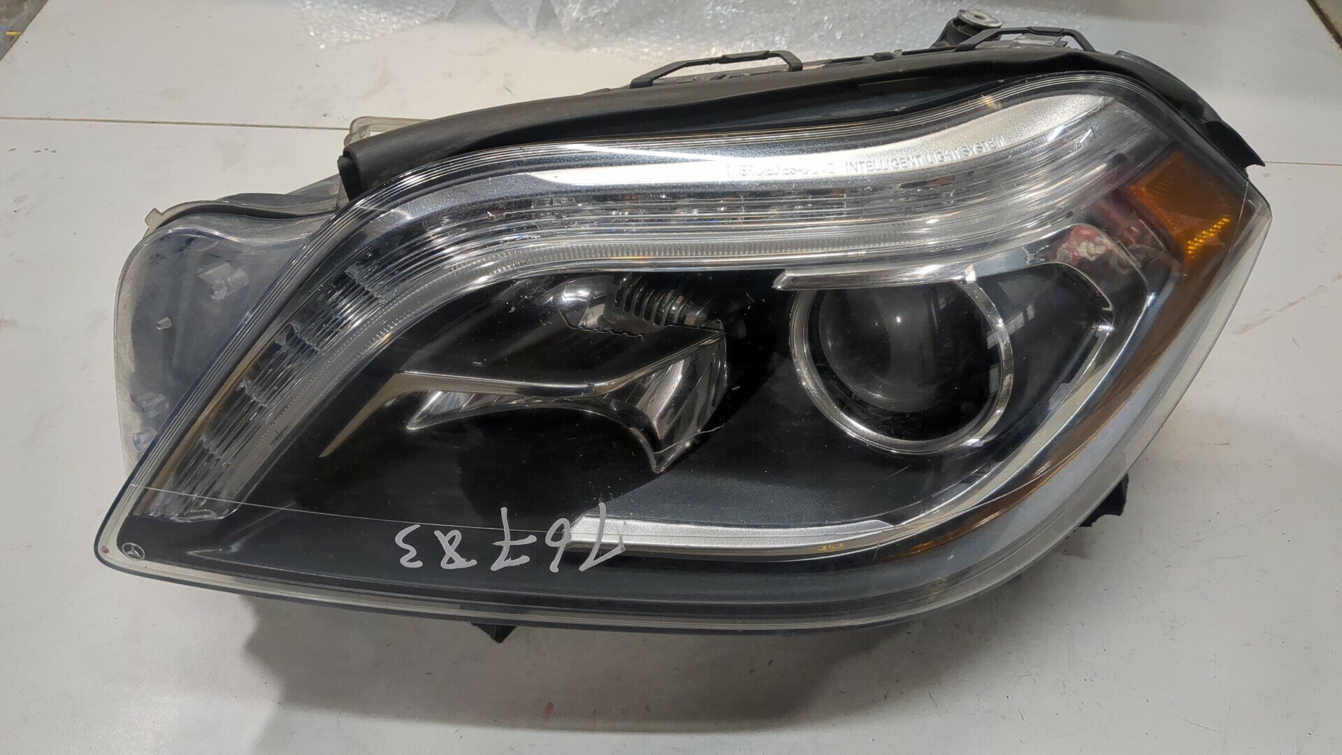 Фара (передняя) левая Mercedes GL X166 Б/У