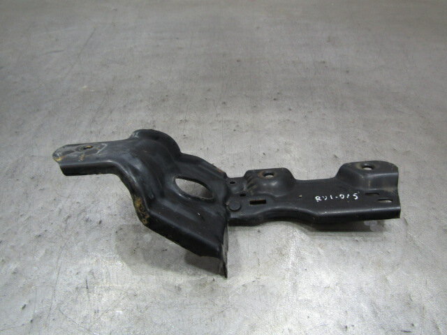 Кронштейн фары правый Renault T