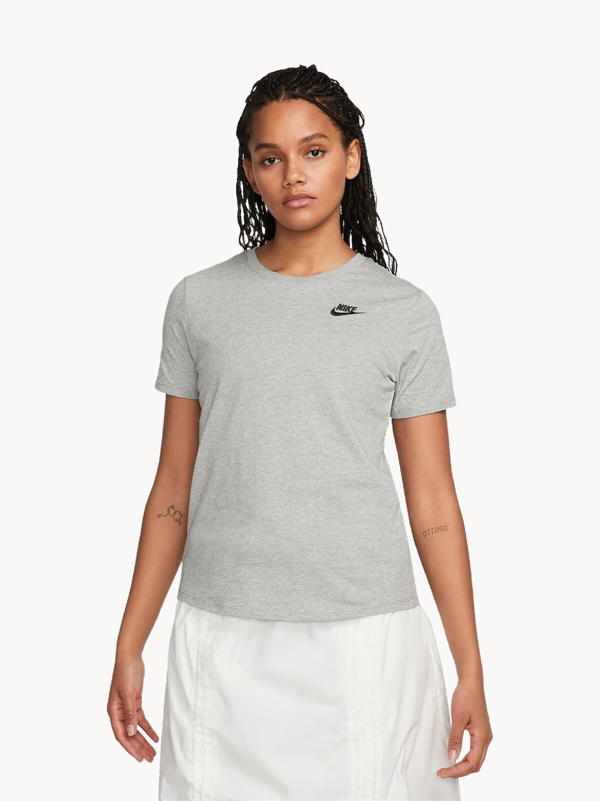 Футболка Club Essentials