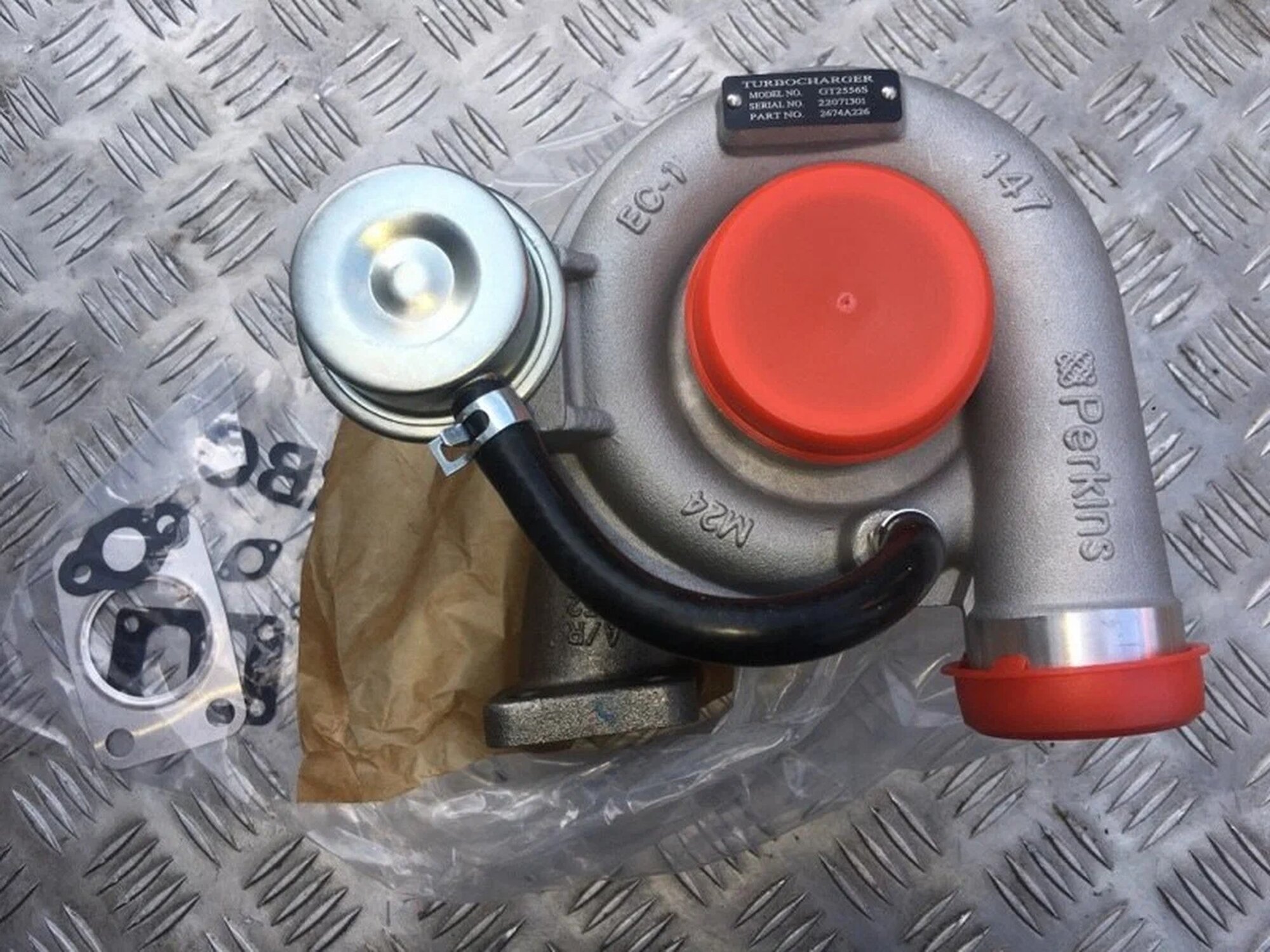 Турбокомпрессор для Isuzu D-Max, JCB 3CX/4CX/Robot, серый, 1 шт