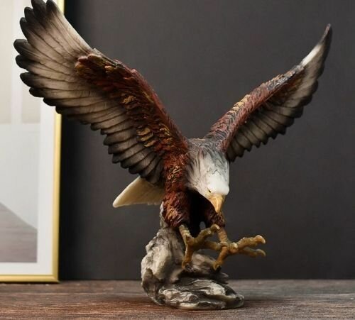 Статуэтка орла