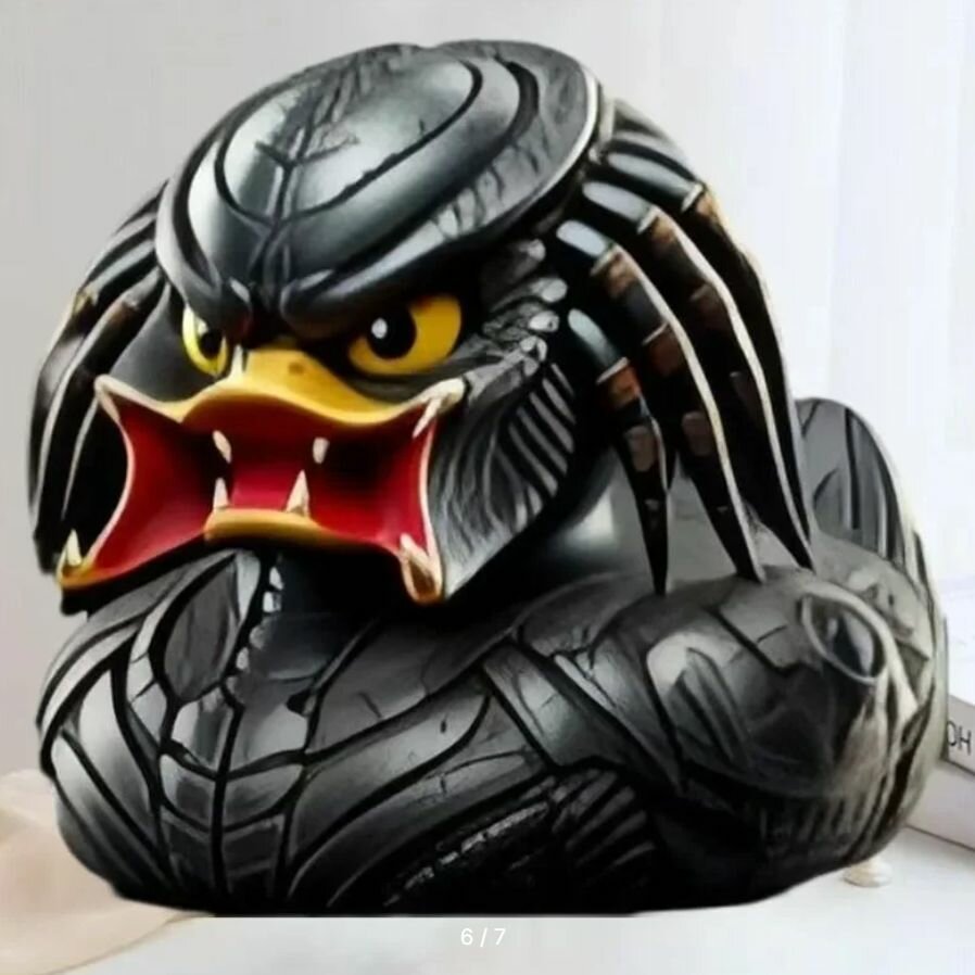 Статуэтка инопланетная Утка в виде "Хищника". Predator утка. 7.5*7*7см (Серый)