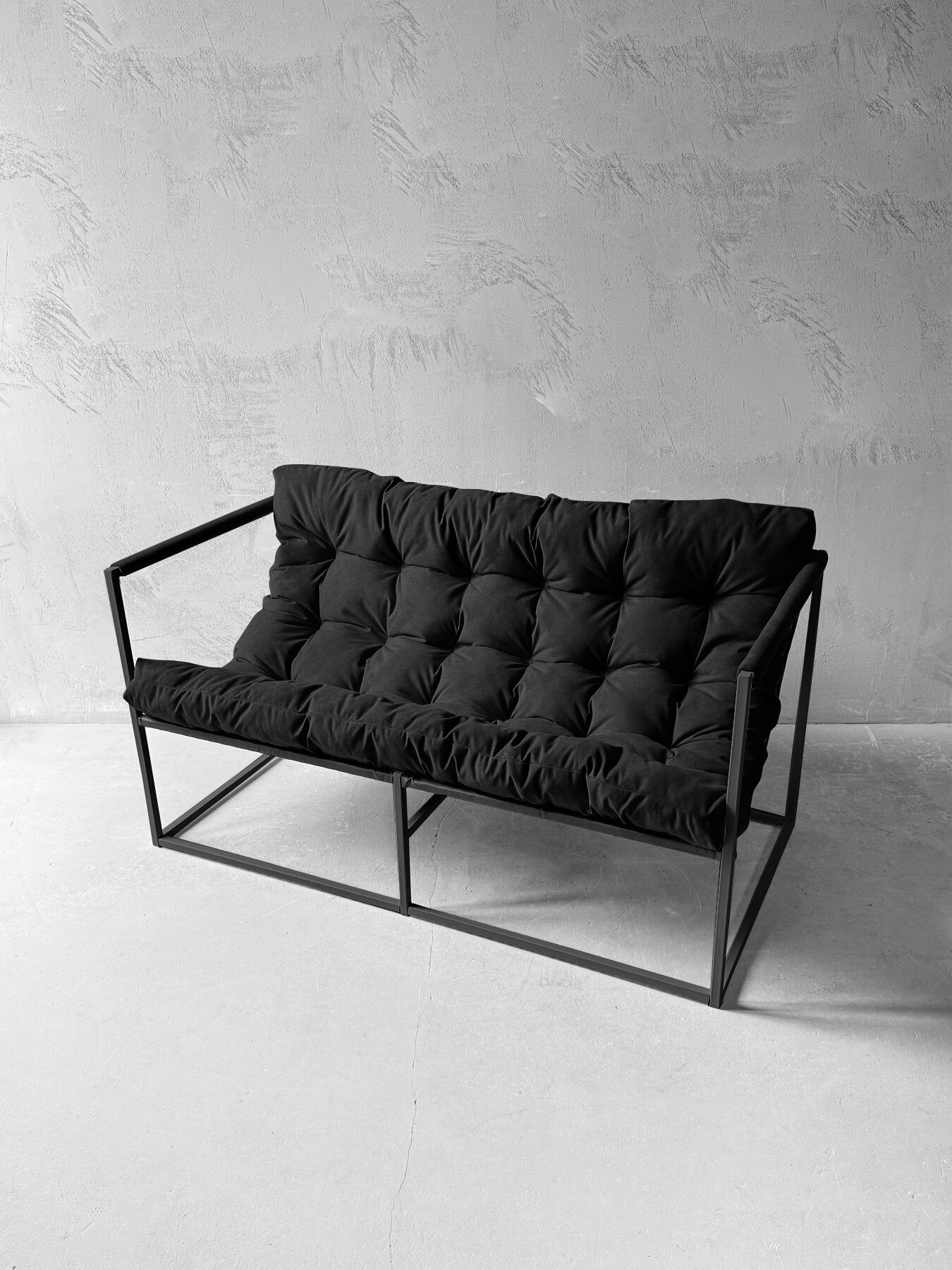 Диван Лофтовик ++ с мягкими подлокотниками, велюр черный