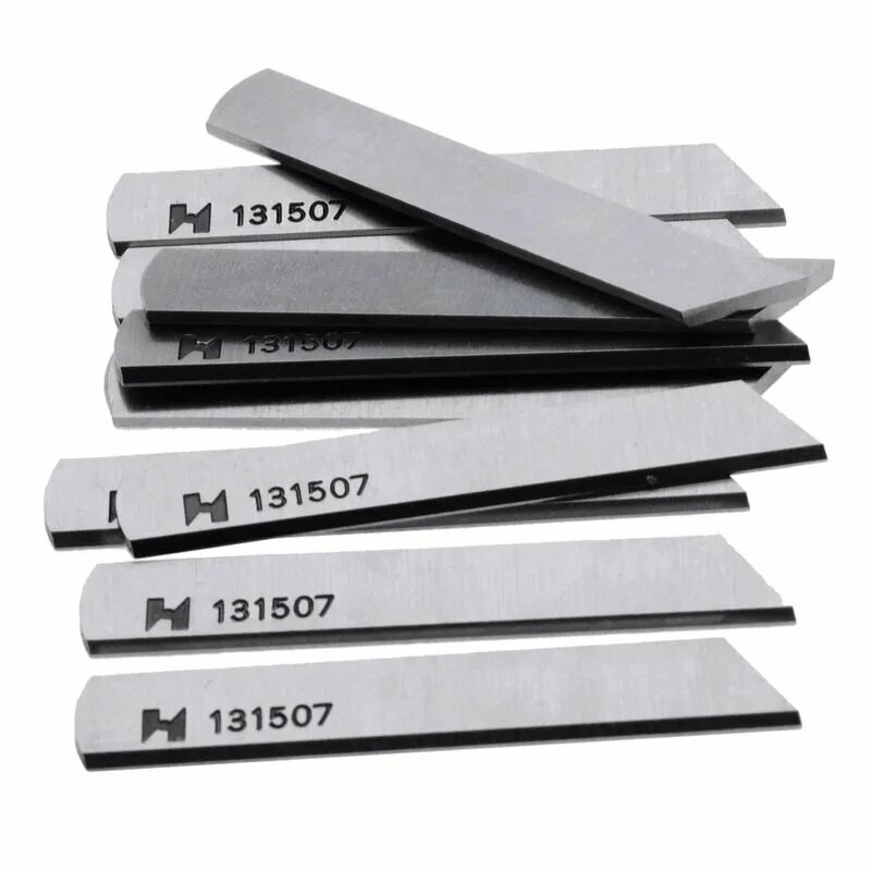 Нижний нож и верхний для JUKI MO-6700 или MO-6900 #131-50701 10 шт.