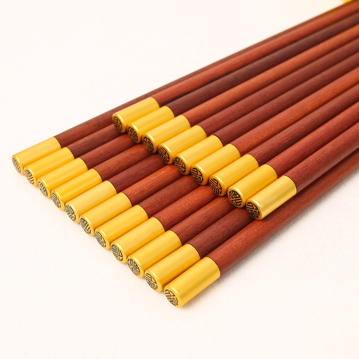 Деревянные палочки для еды из куриных крыльев, домашние, из массива дерева, нескользящие, без покраски, без воска, посуда, красные сандаловые палочки, оптовая продажа уличных торговцев, с гравировкой логотипа