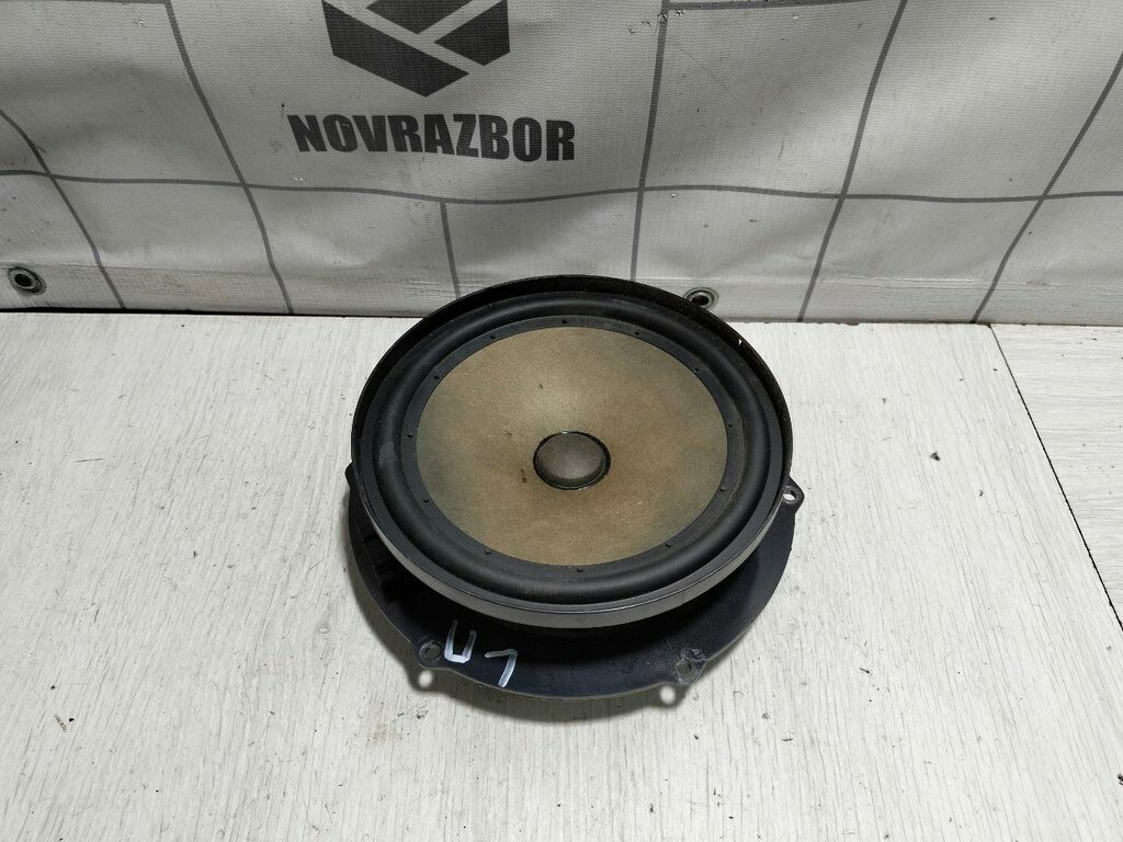 Динамик Skoda Yeti 2009-2018