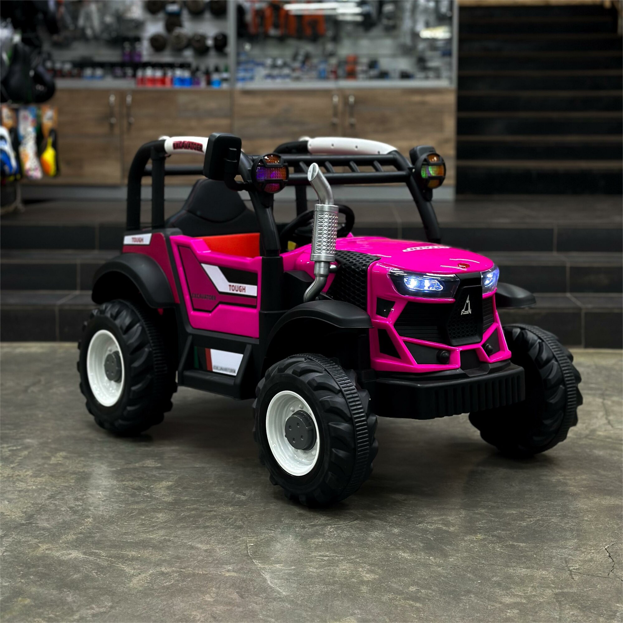 Детский электромобиль трактор HSD-6602, цвет розовый, световое и звуковое сопровождение