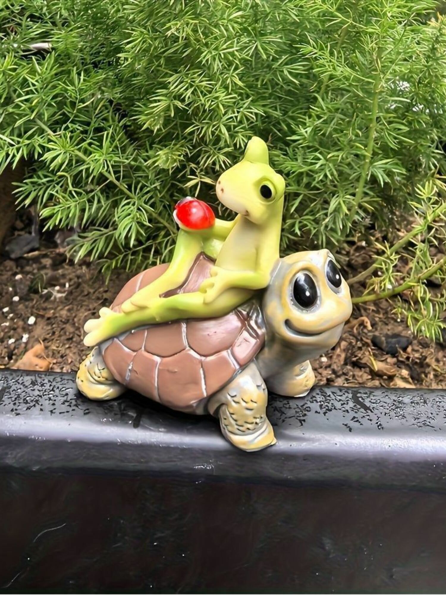Фигурка садовая, лягушка