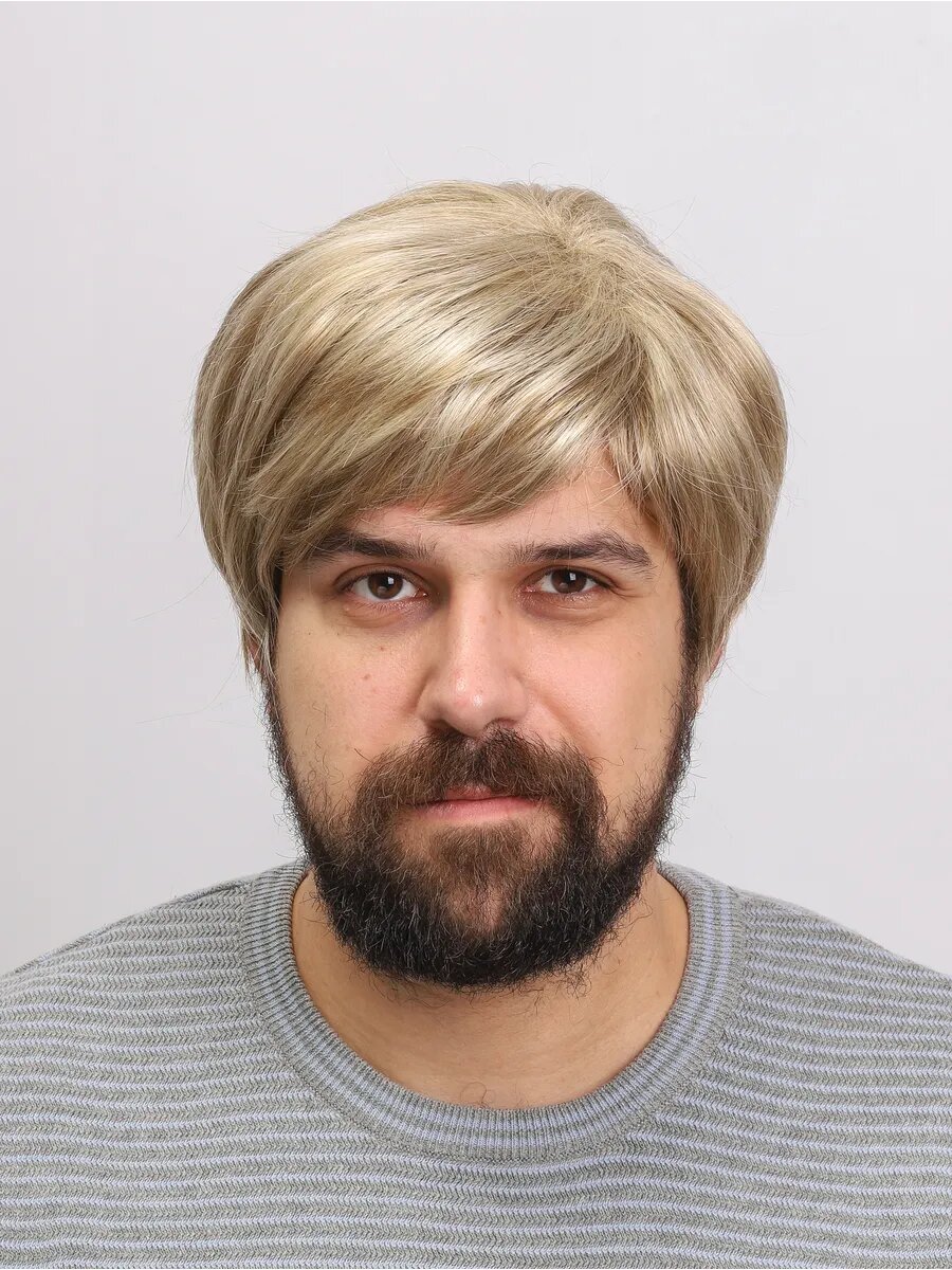 Парик мужской короткая стрижка с челкой золотистый