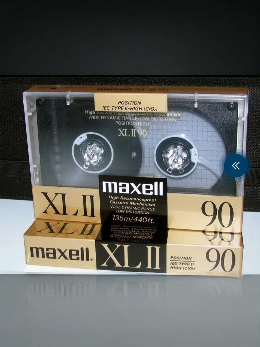 Аудиокассета Maxell XLII 90 chrom Япония 1988 г. (1 шт, 90 мин)