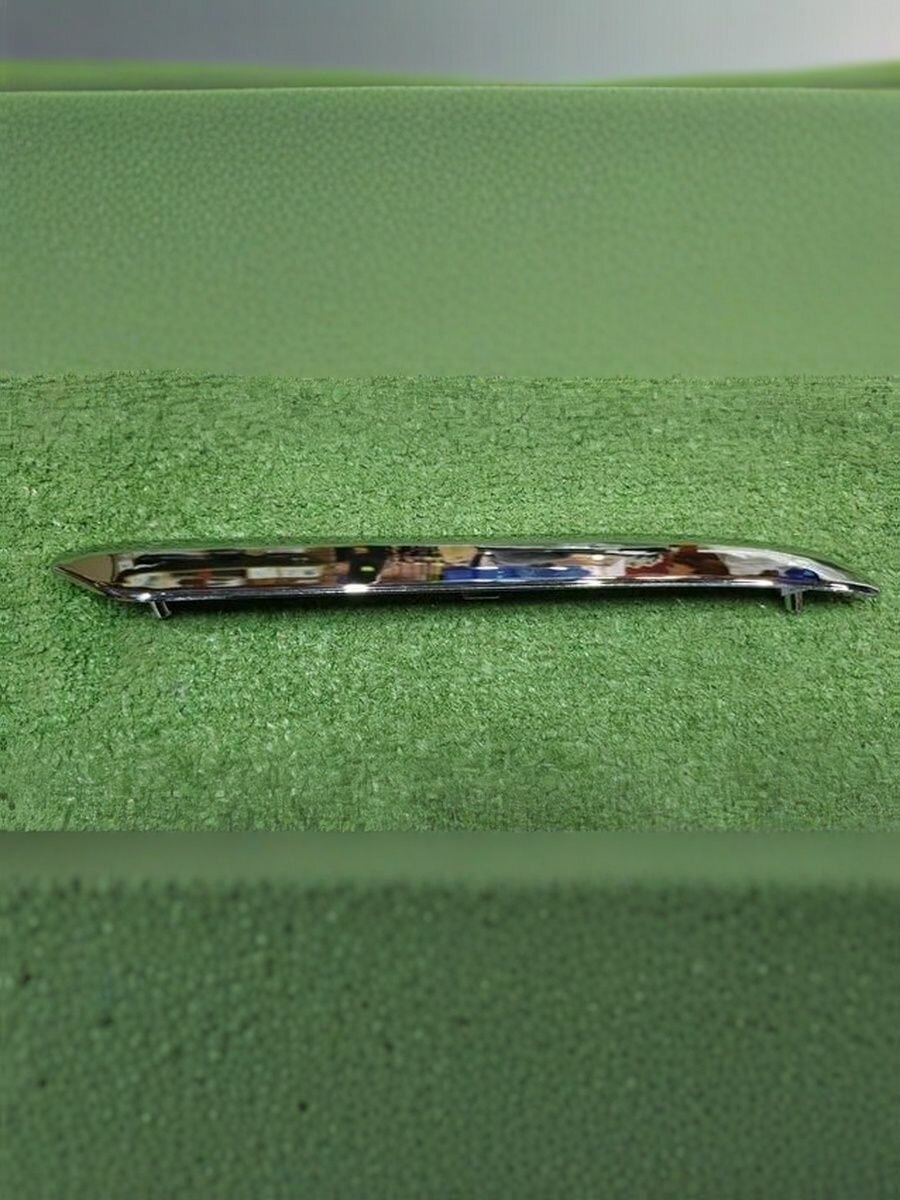 Молдинг , накладка бампера переднего верхняя хром Citroen C5 с2008-2014 ситроен