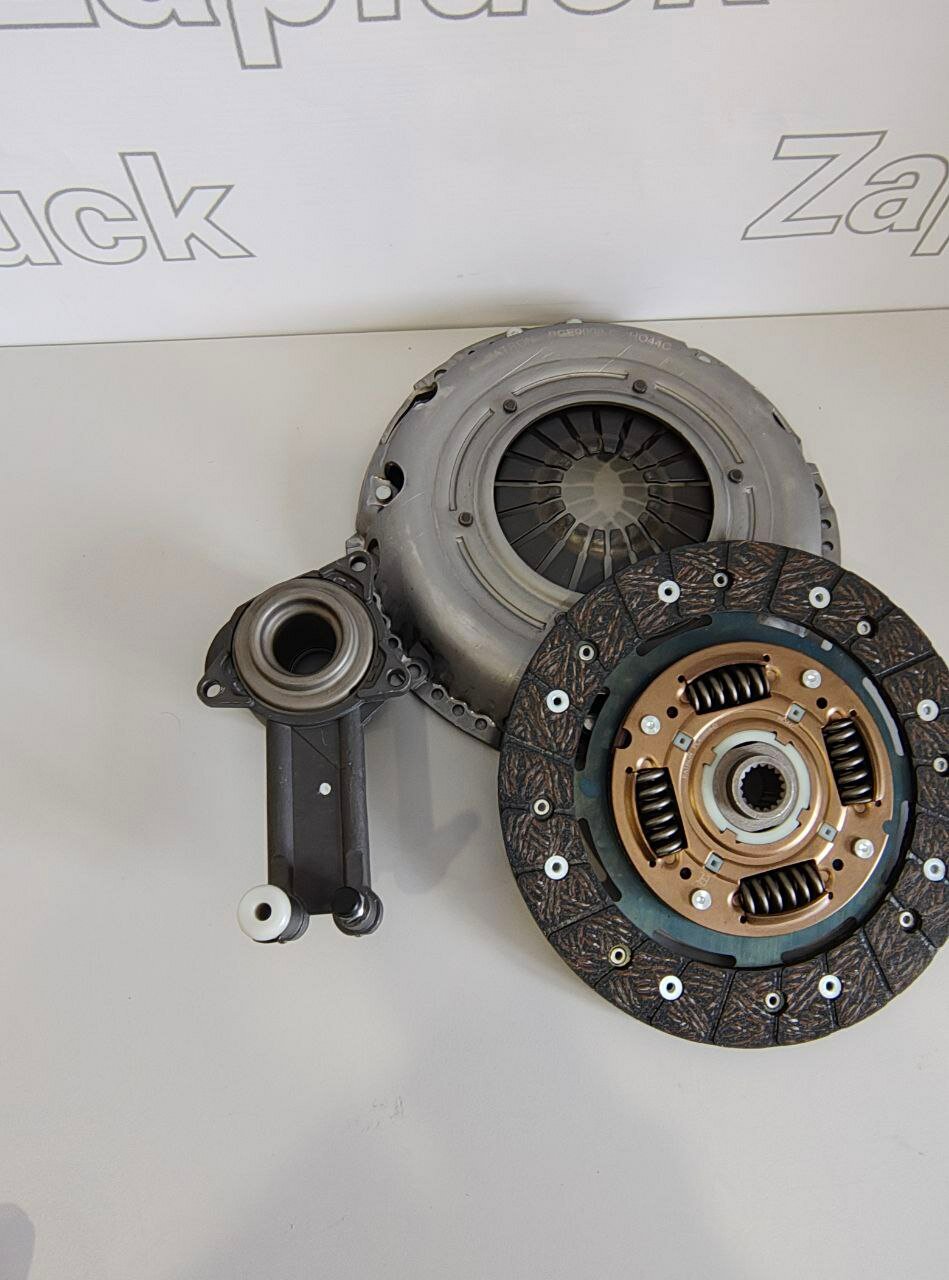 Сцепление в сборе с выжимным подшипником форд фокус 1 Ford Focus 1.6i/1.8i 16V с 1998 по 2005 год.