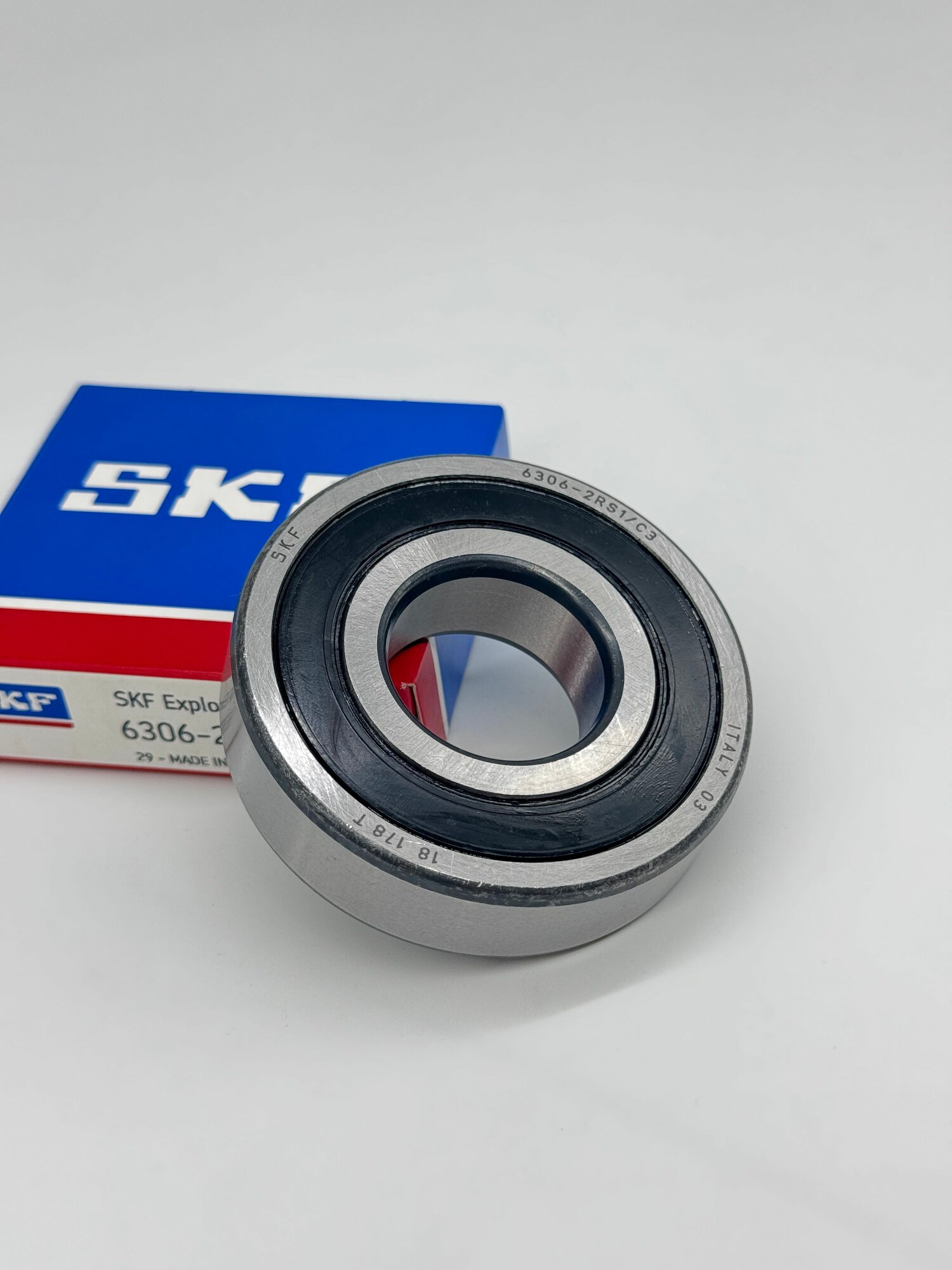 Подшипник SKF 6306-2RS1/C3 (180306) 30х72х19 на Камаз, Газ, Маз, комбайны Дон и Нива