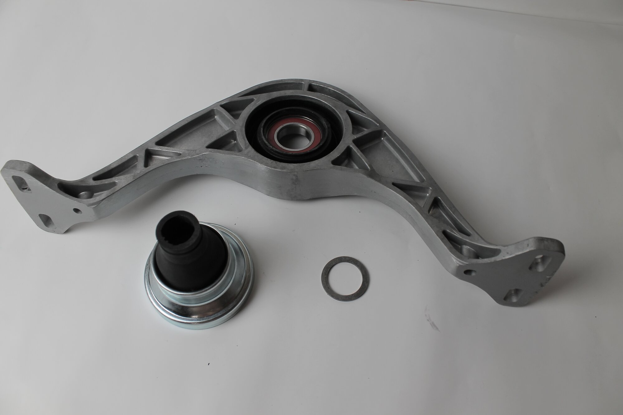 Подвесной подшипник карданного вала VOLKSWAGEN Tiguan 5N AUDI Q3 8U