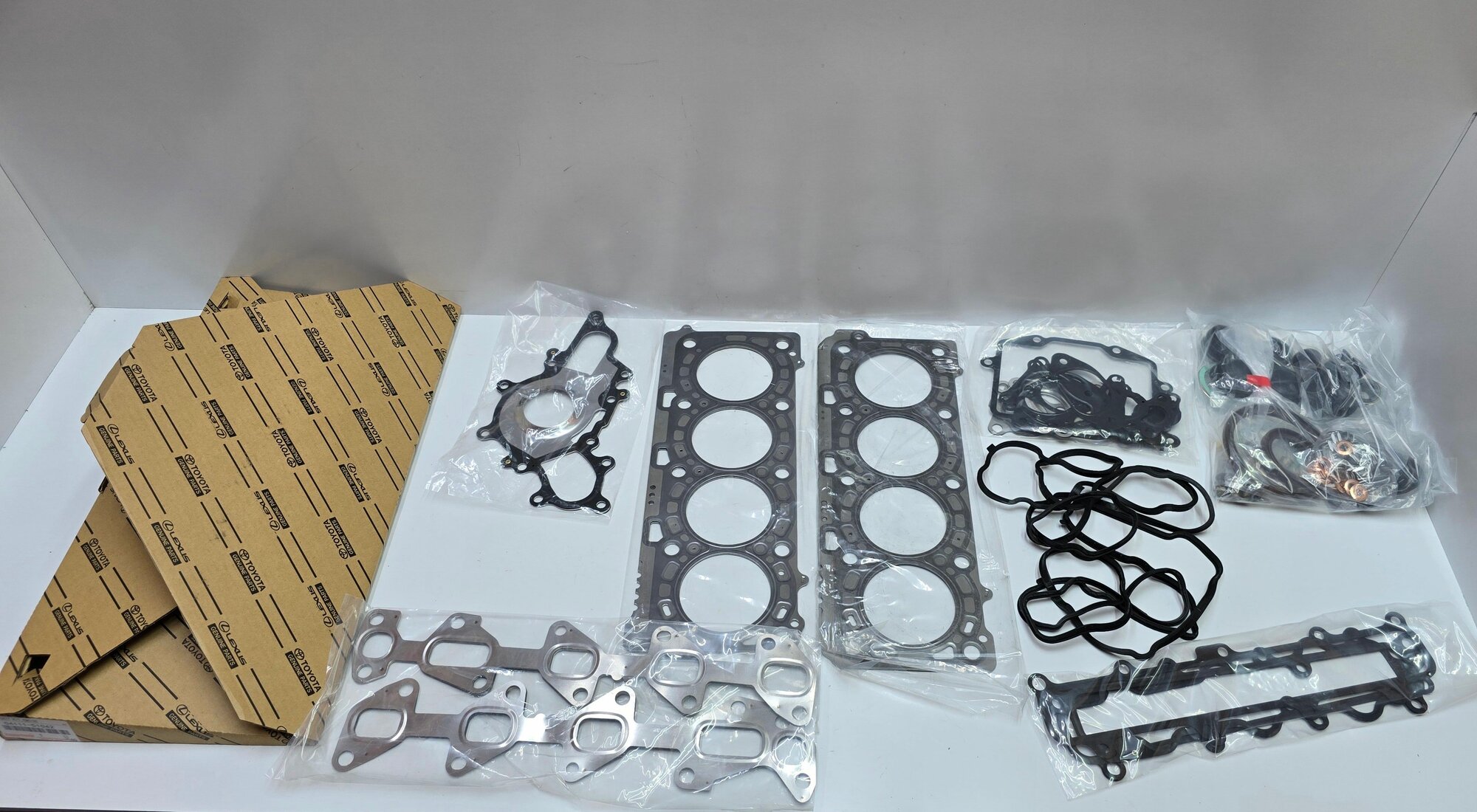 Комплект прокладок двигателя Toyota Land Cruiser 200 4.5d 1VD-FTV, Lexus LX450d