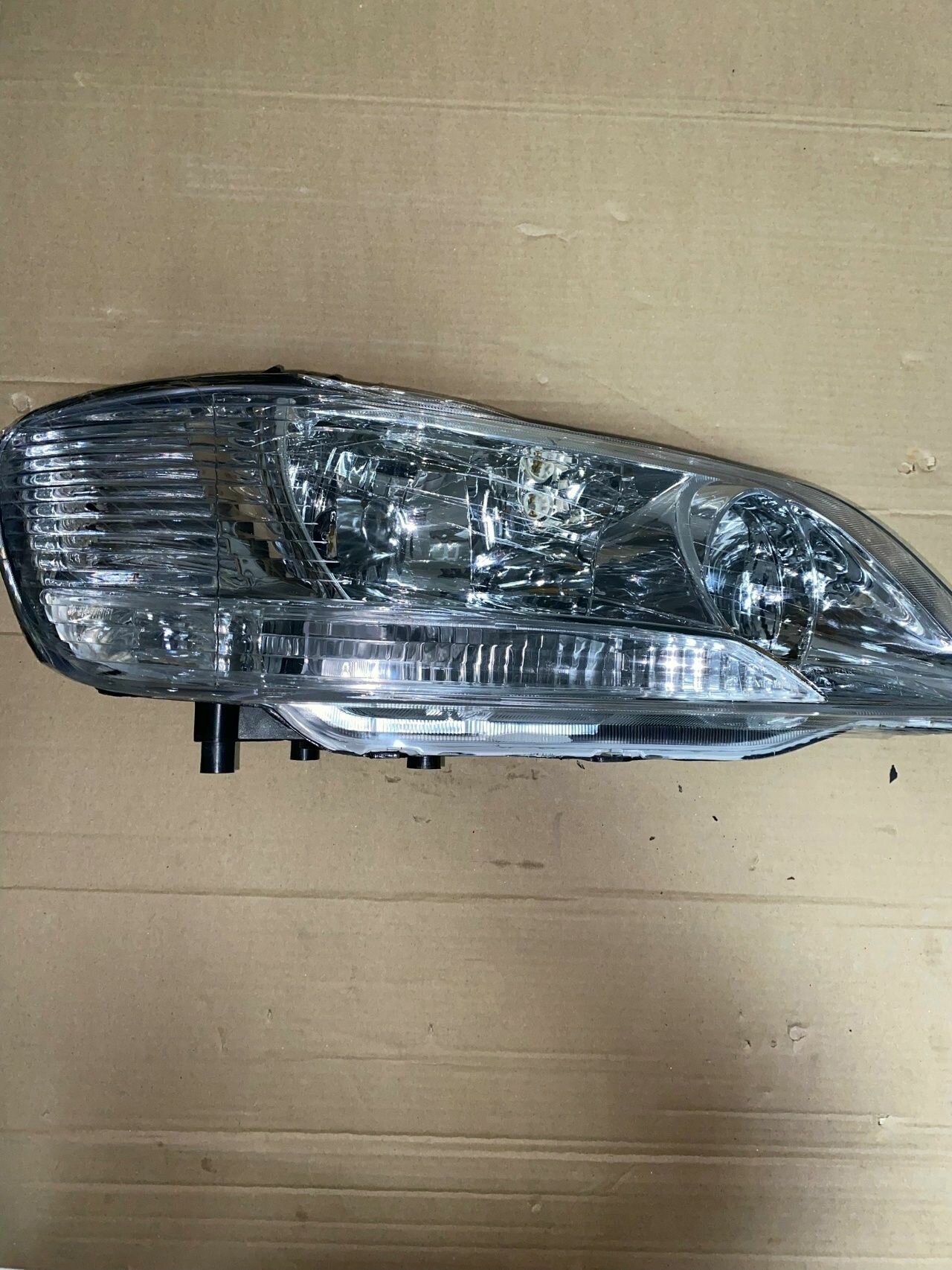 Фара LANCER CEDIA CS## 00-03 RH 2ламп. япония 214-1161R-RD-E