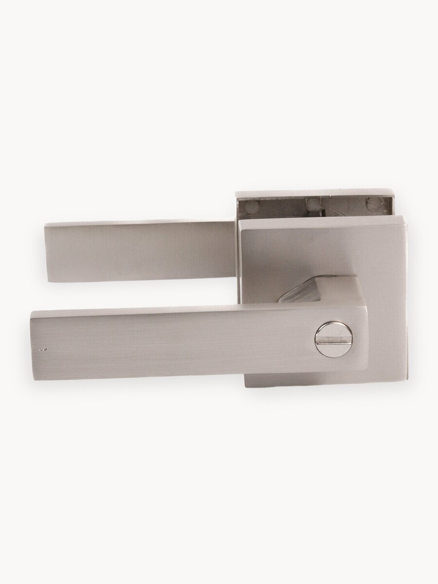 Ручка дверная межкомнатная с защелкой, фиксатором Loid SQ-03 SN серебристая, матовый хром