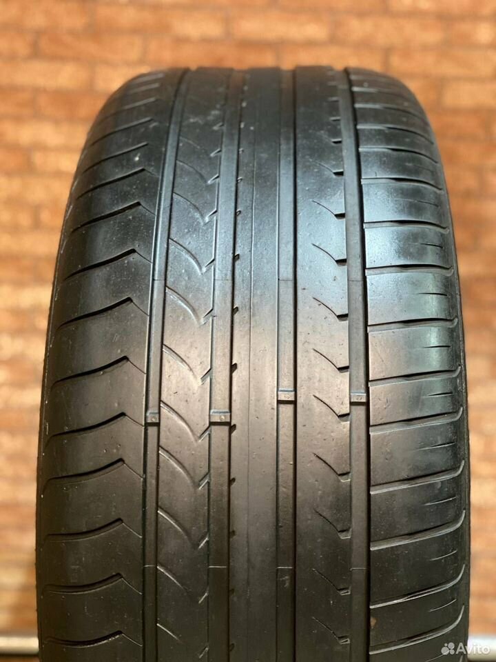 Goodyear EfficientGrip 285/40 R20