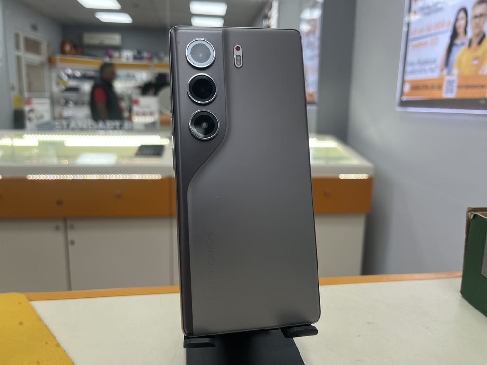 Смартфон TECNO Camon 40 8/256 ГБ, Android 15, Dual nano SIM, б/у, уценка