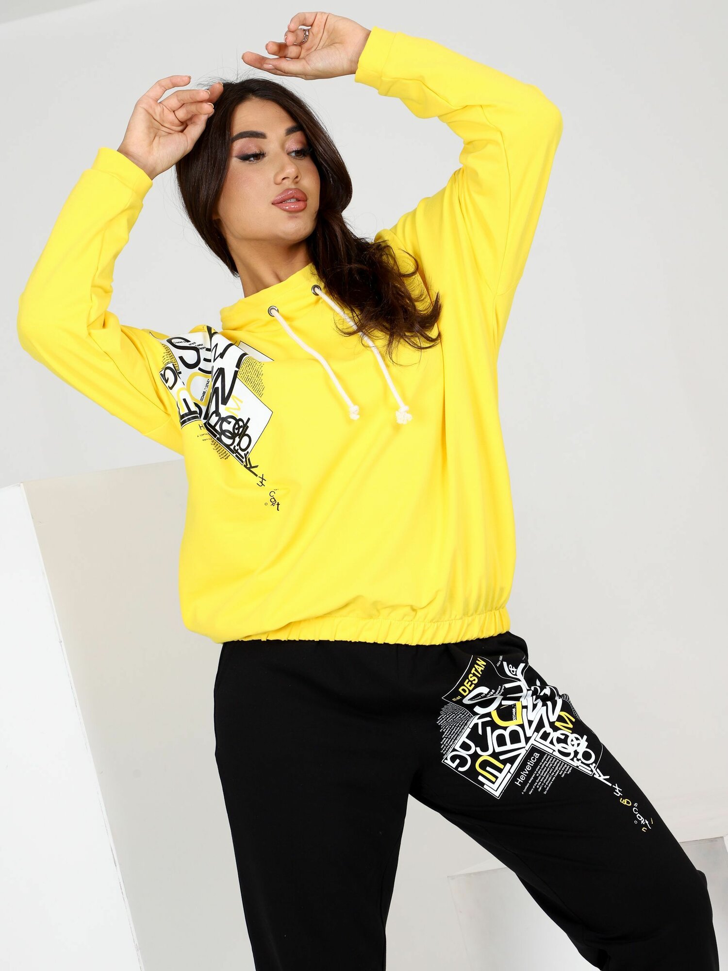 Костюм спортивный