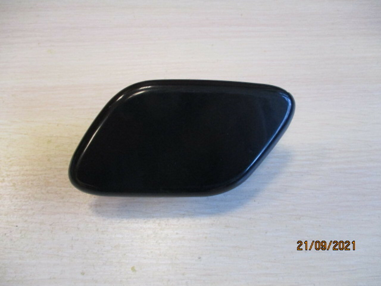 Крышка омывателя фары левая совместима с Kia Sportage 4 2015-2018 98681F1000