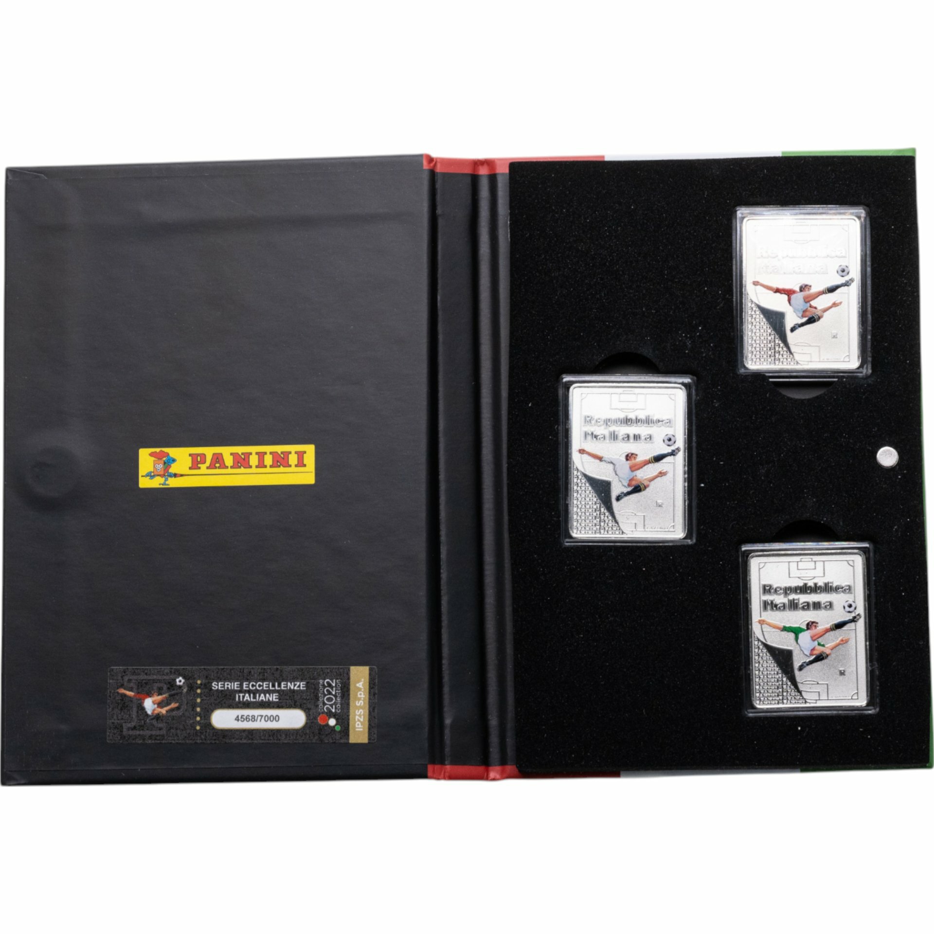 Италия 5 евро 2022 набор из 3-х монет "Panini - Футбол" в футляре, Серебро 925, в сохранности BUNC