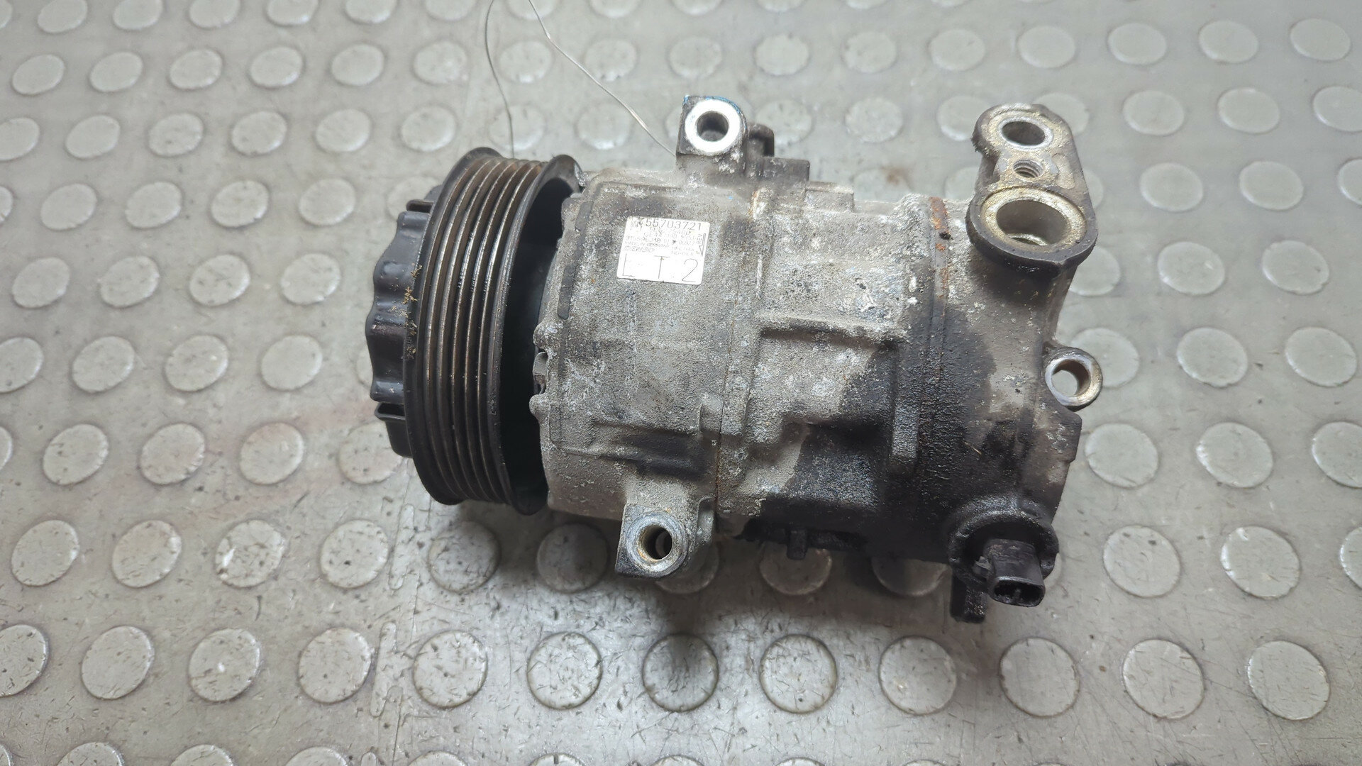 Компрессор кондиционера Opel Corsa D Б/У