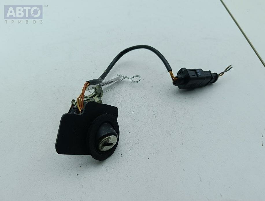 Личинка замка багажника Volkswagen Passat B5+ (GP)