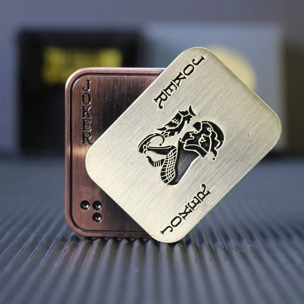 Антистрессовая игрушка для взрослых. EDC металлический магнитный Покерный Фиджет Слайдер JOKER, подарок для бойфренда, мужа и отца (Джокер) (+ 1 спинер в подарок)