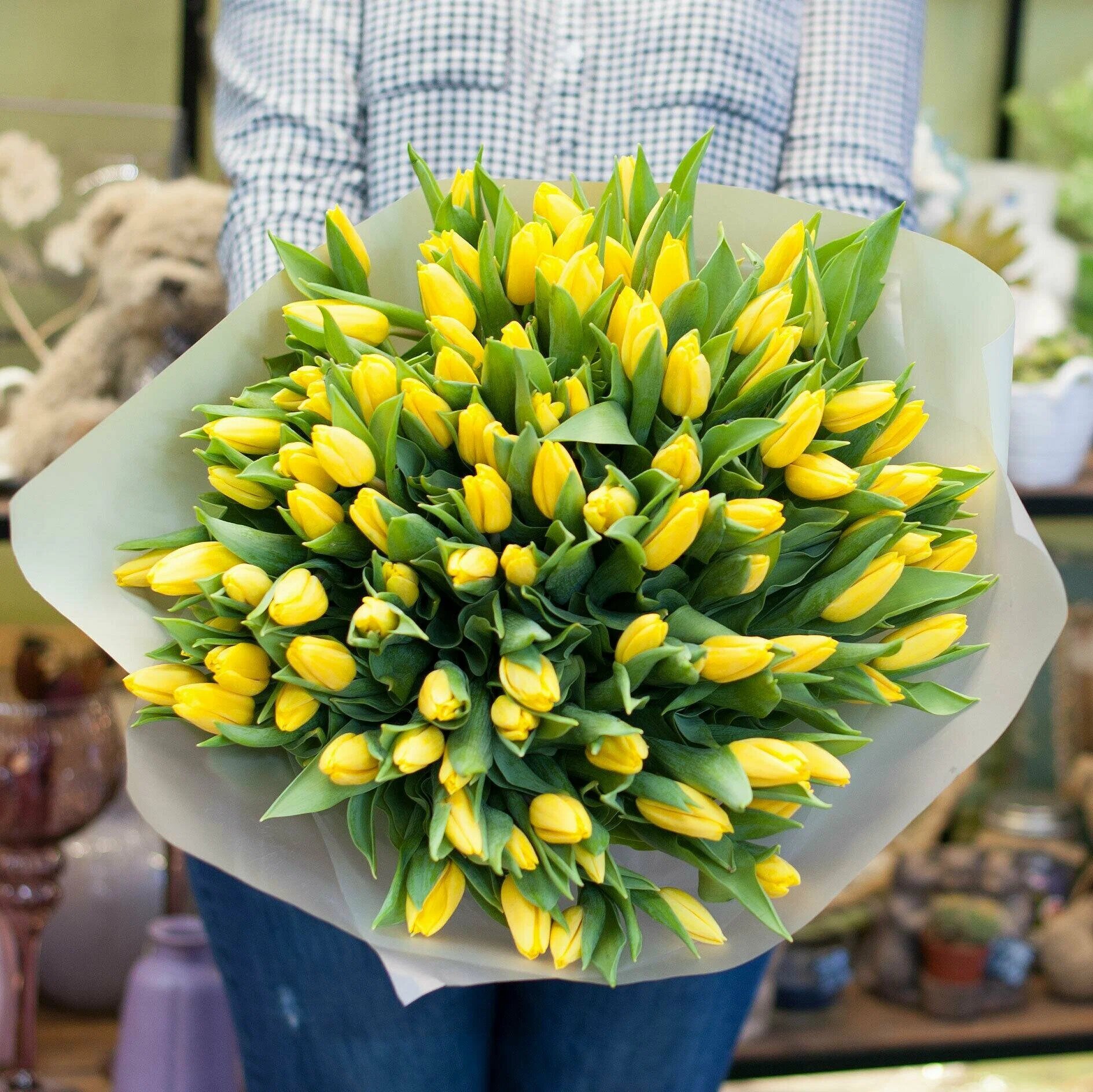 Тюльпаны/ Желтые тюльпаны букет 101 штука/ Тюльпаны с доставкой по Москве/ Цветы к 8 марта