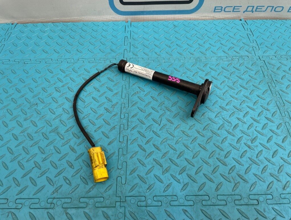 Пиропатрон капота Mercedes-Benz S-Class 2013 W222 278.929 4.7 OEM A2228870010